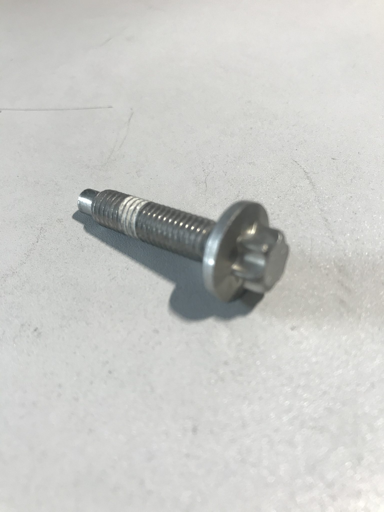 Oil Pan Torx Screw - 11137559537 - Hack EngineeringHack Engineering