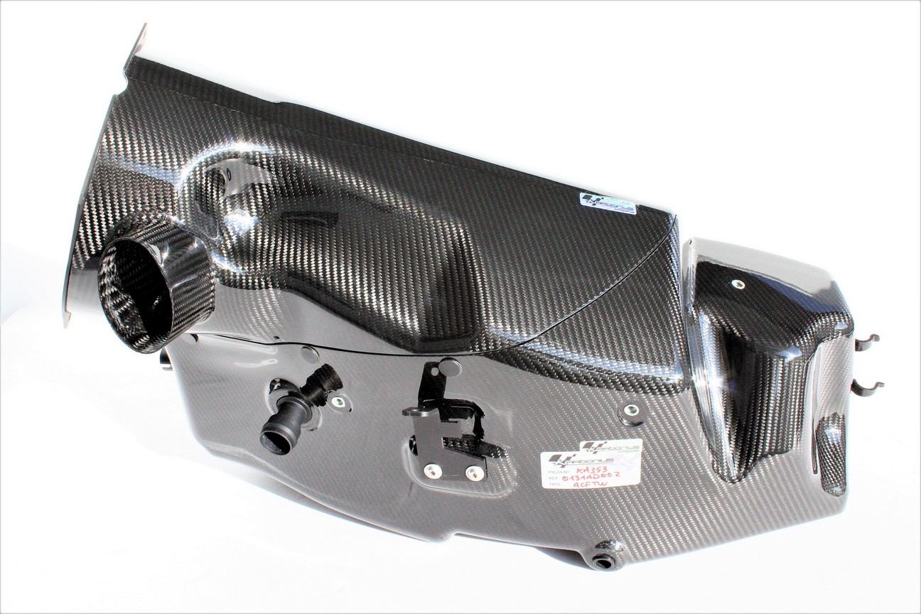 Karbonius CSL Style Airbox (E46 M3) - Hack Engineering