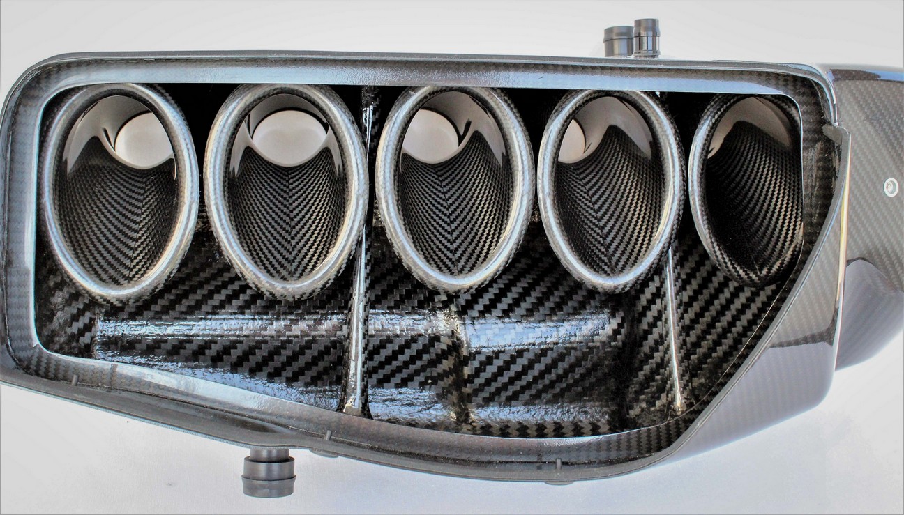 Karbonius CSL Style Airbox (E46 M3) - Hack Engineering