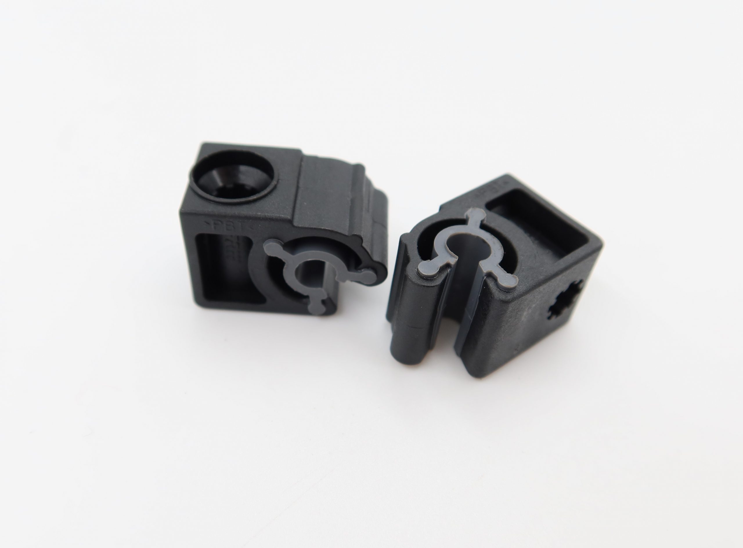 Brake Pipe Clip - 34301165382 - Hack Engineering