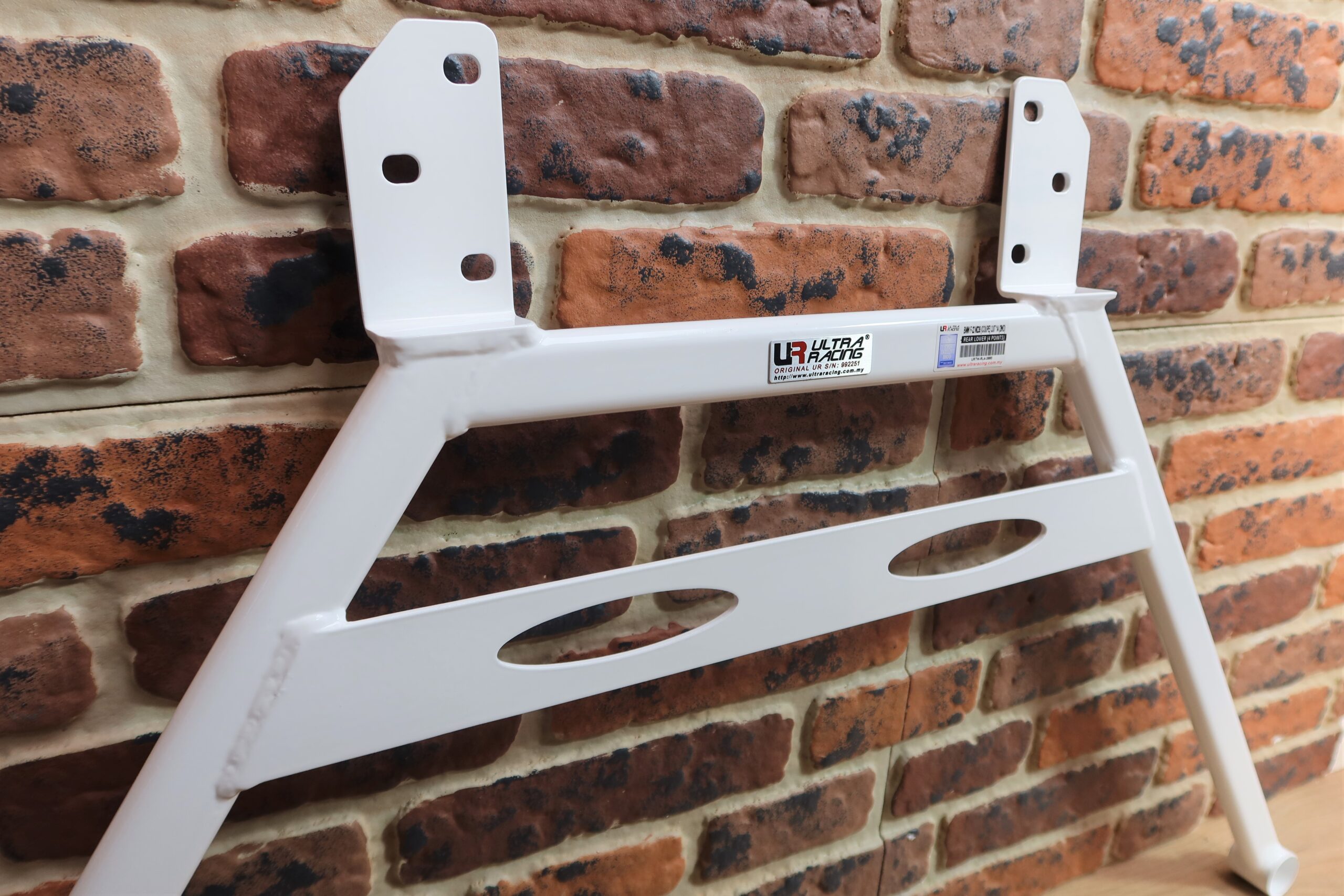 Ultra Racing Rear Lower Brace (F2X M135i/M140i/M235i/M240i) - Hack ...