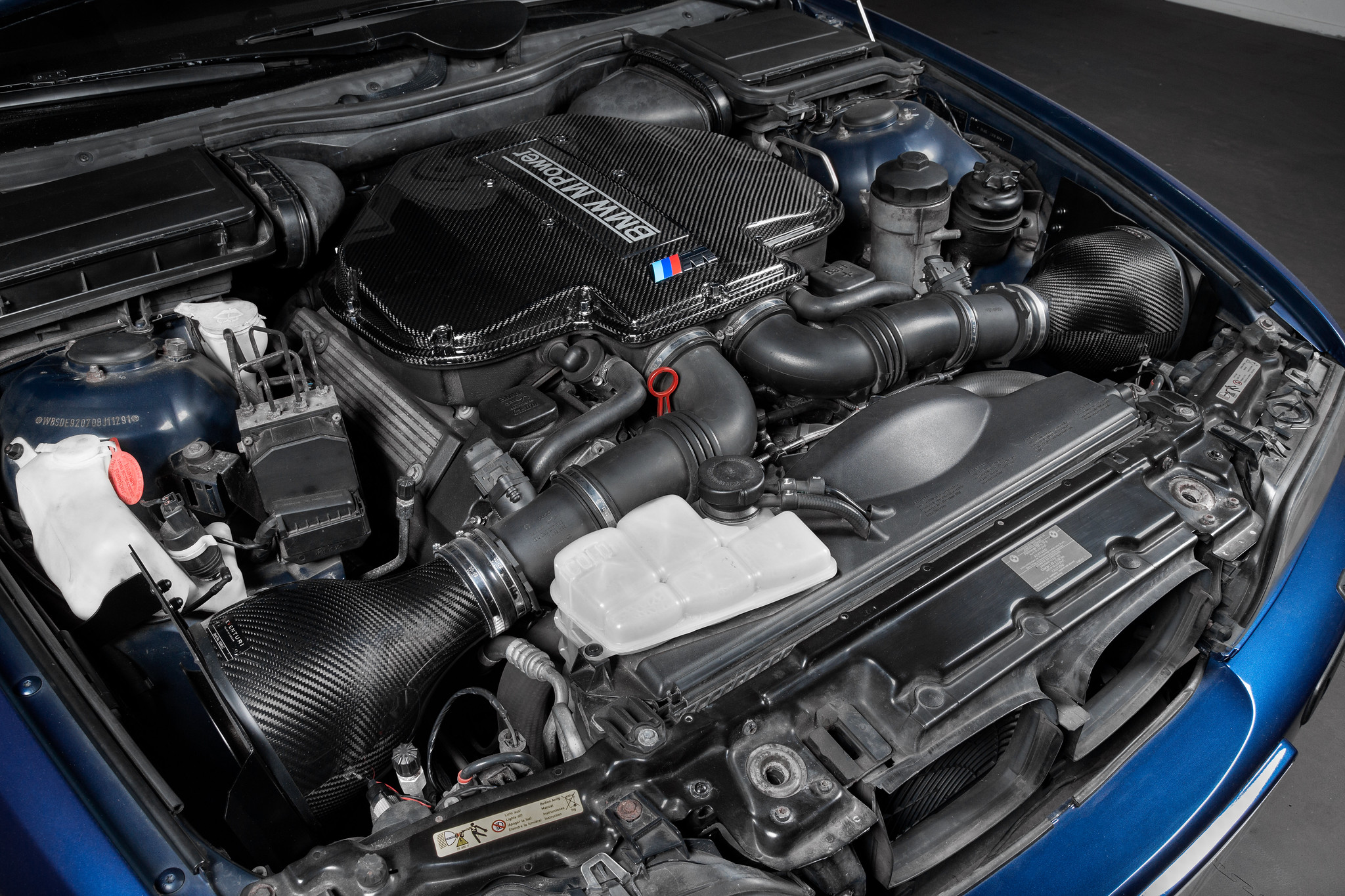 Eventuri S62 Carbon Fibre Intake Plenum Lid (E39 M5, Z8) - Hack Engineering