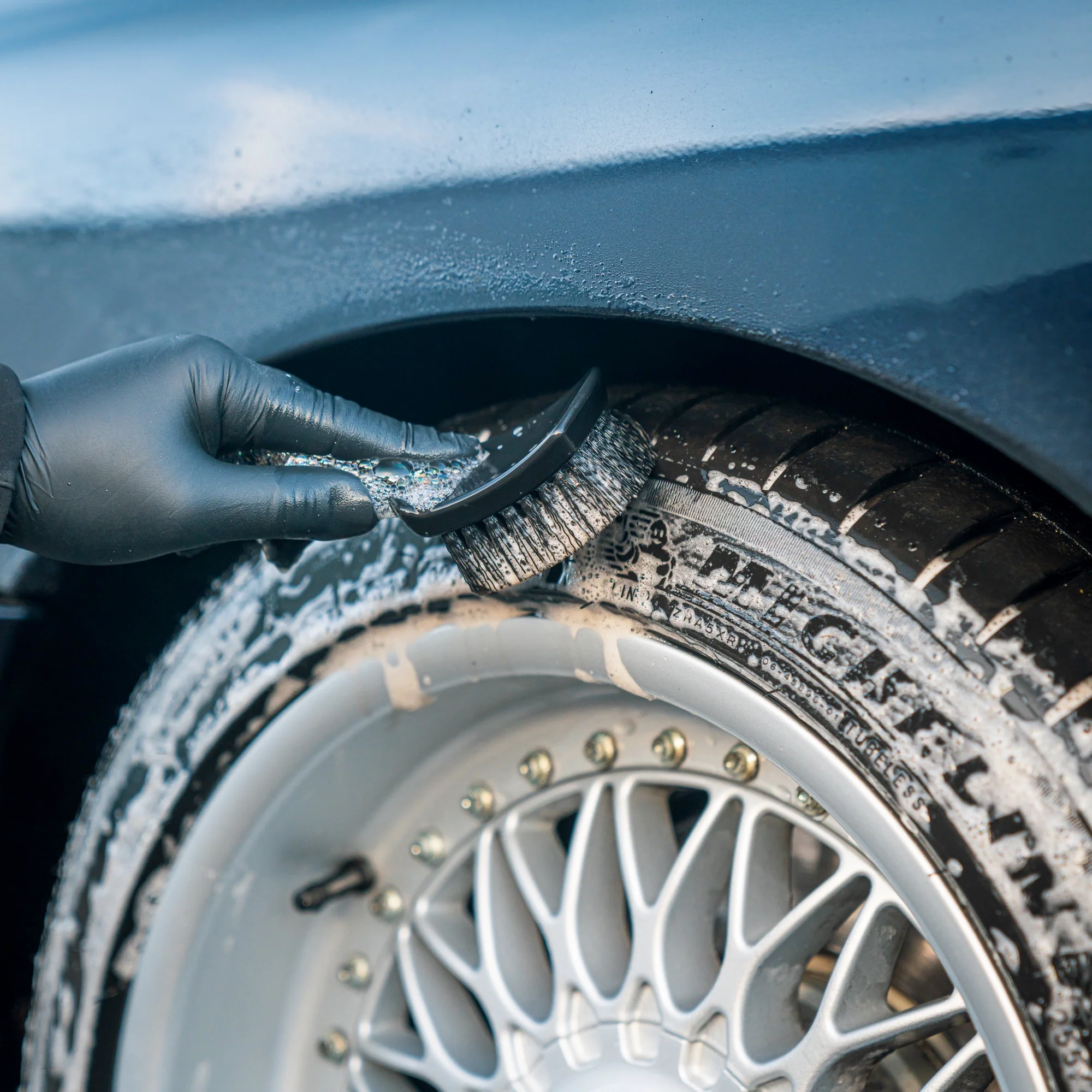 Dachs Tyre Brush - Hack Engineering