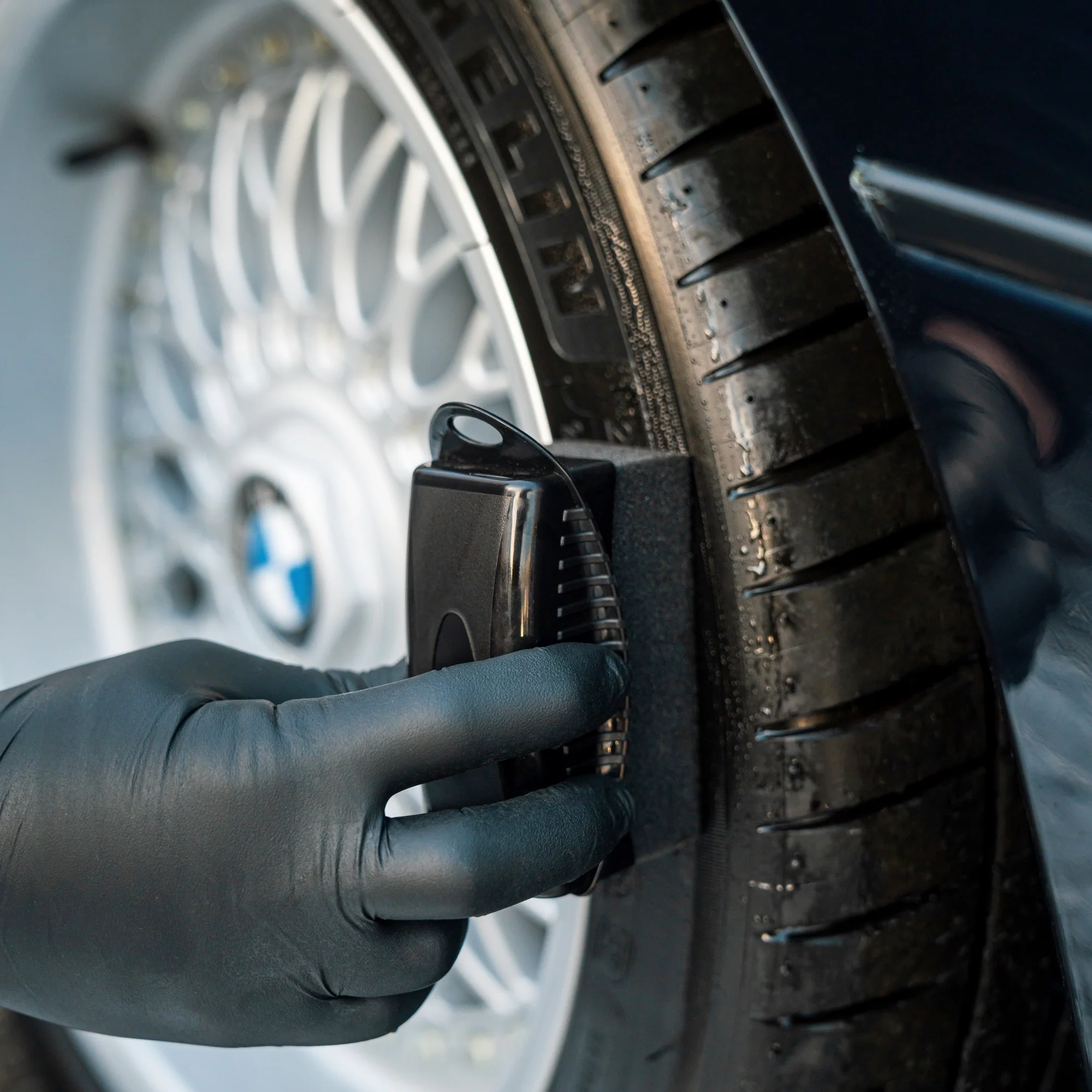 Dachs Tyre and Trim Applicator - Hack Engineering