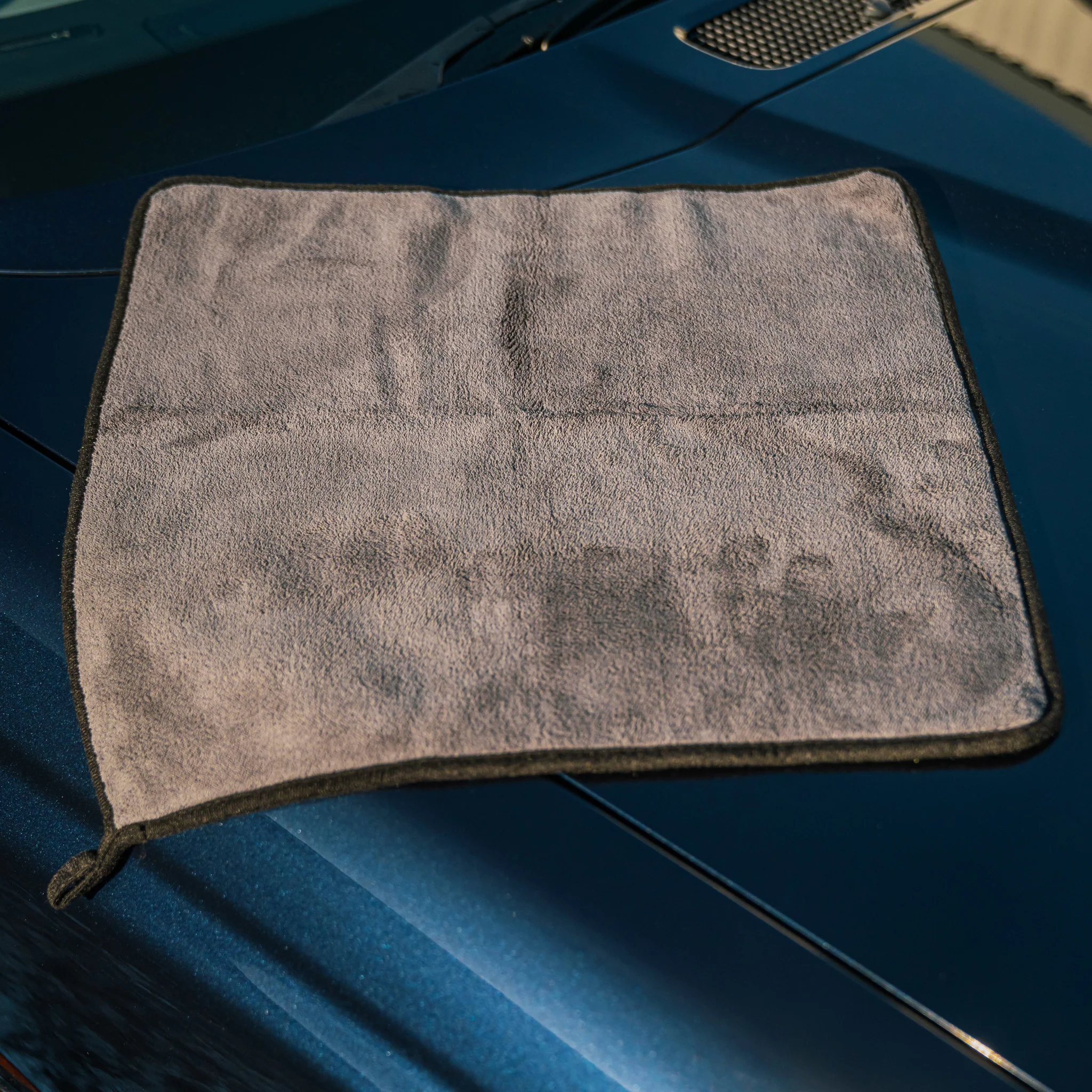 Dachs Multi Use Plush Microfibre - Hack Engineering